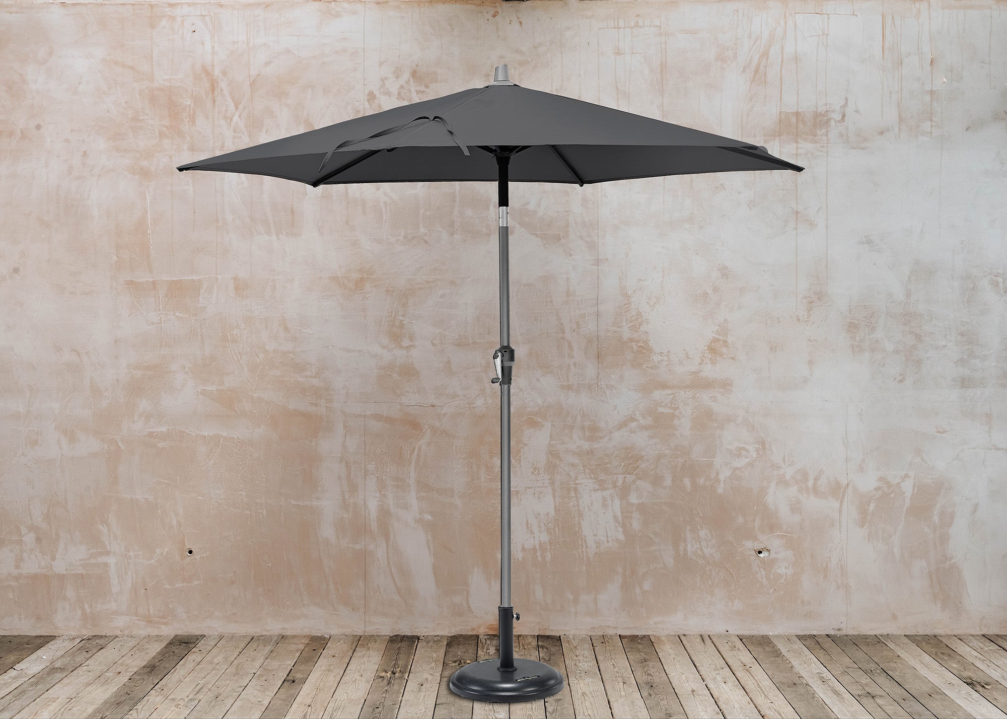 Riva Round Centre Pole Parasol in Anthracite (2.5m) – Burford Garden Co.