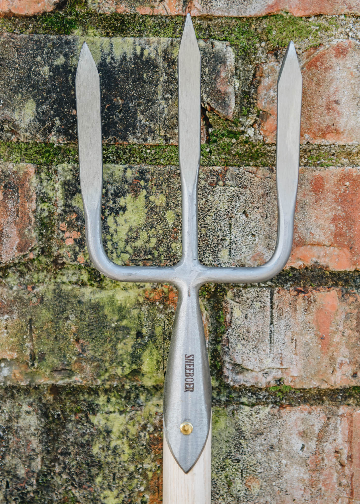 Great Dixter Tickling Fork – Burford Garden Co.