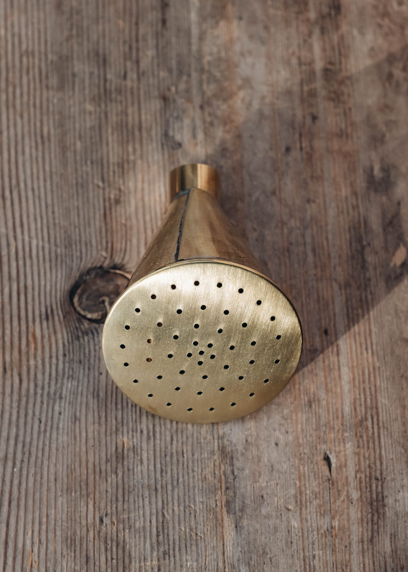 Haws Extra Coarse Brass Rose | Burford Garden Co.