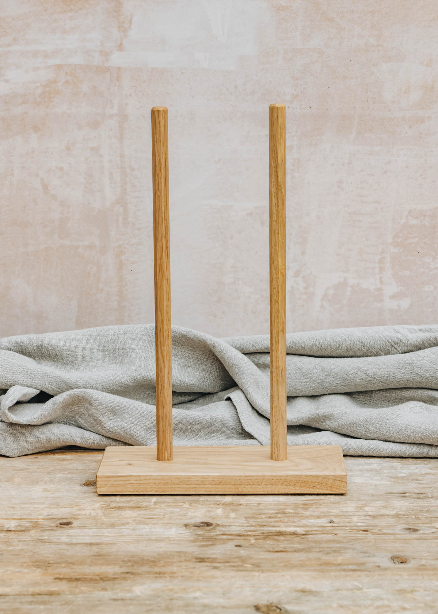 'The Humdinger' Oak Washing Up Glove Holder | Burford Garden Co.