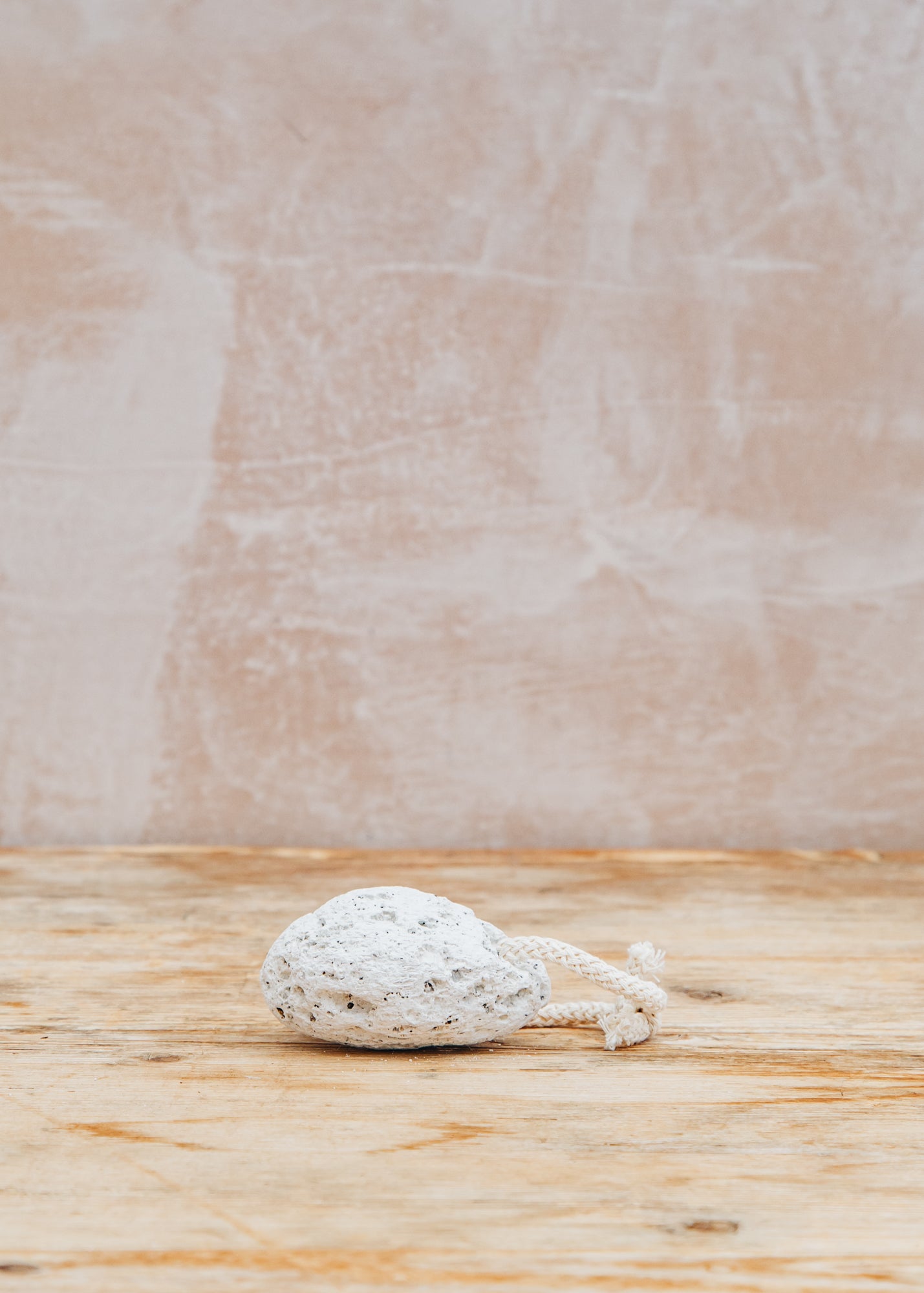Iris Hantverk Pumice Stone – Burford Garden Co.