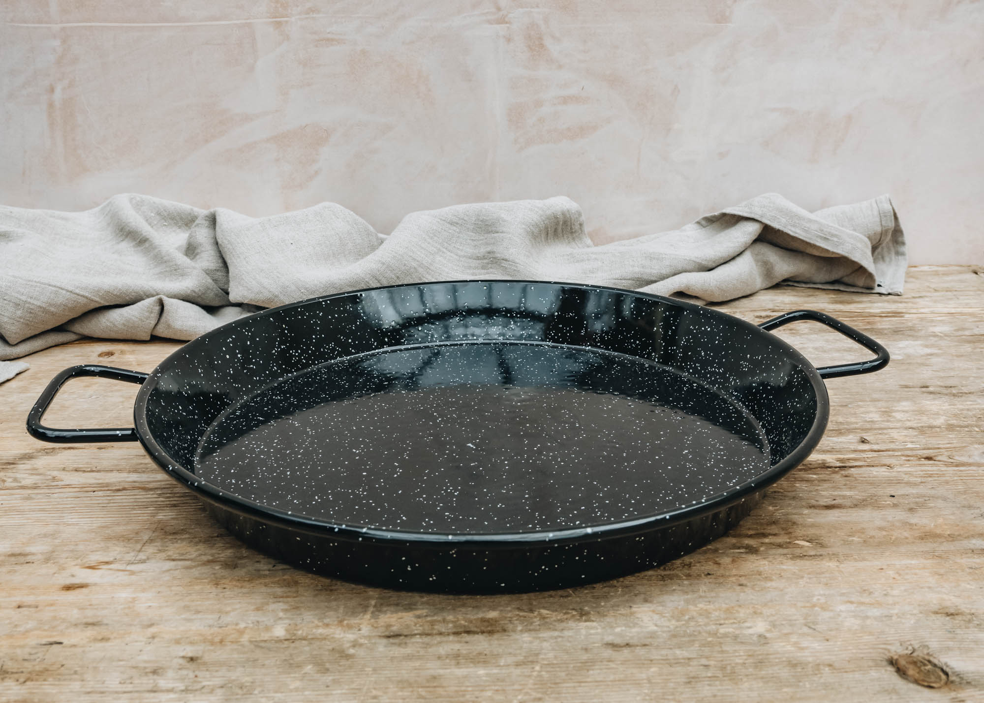 Brindisa 8 Person Large Paella Pan | Burford Garden Co.