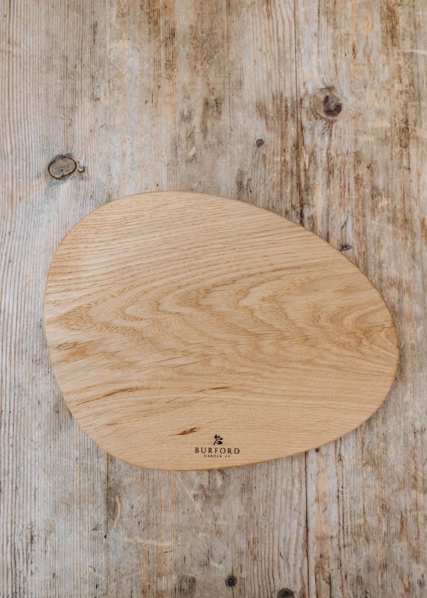 STIK Designs Large Pebble Shaped Oak Chopping Board | Burford Garden Co.
