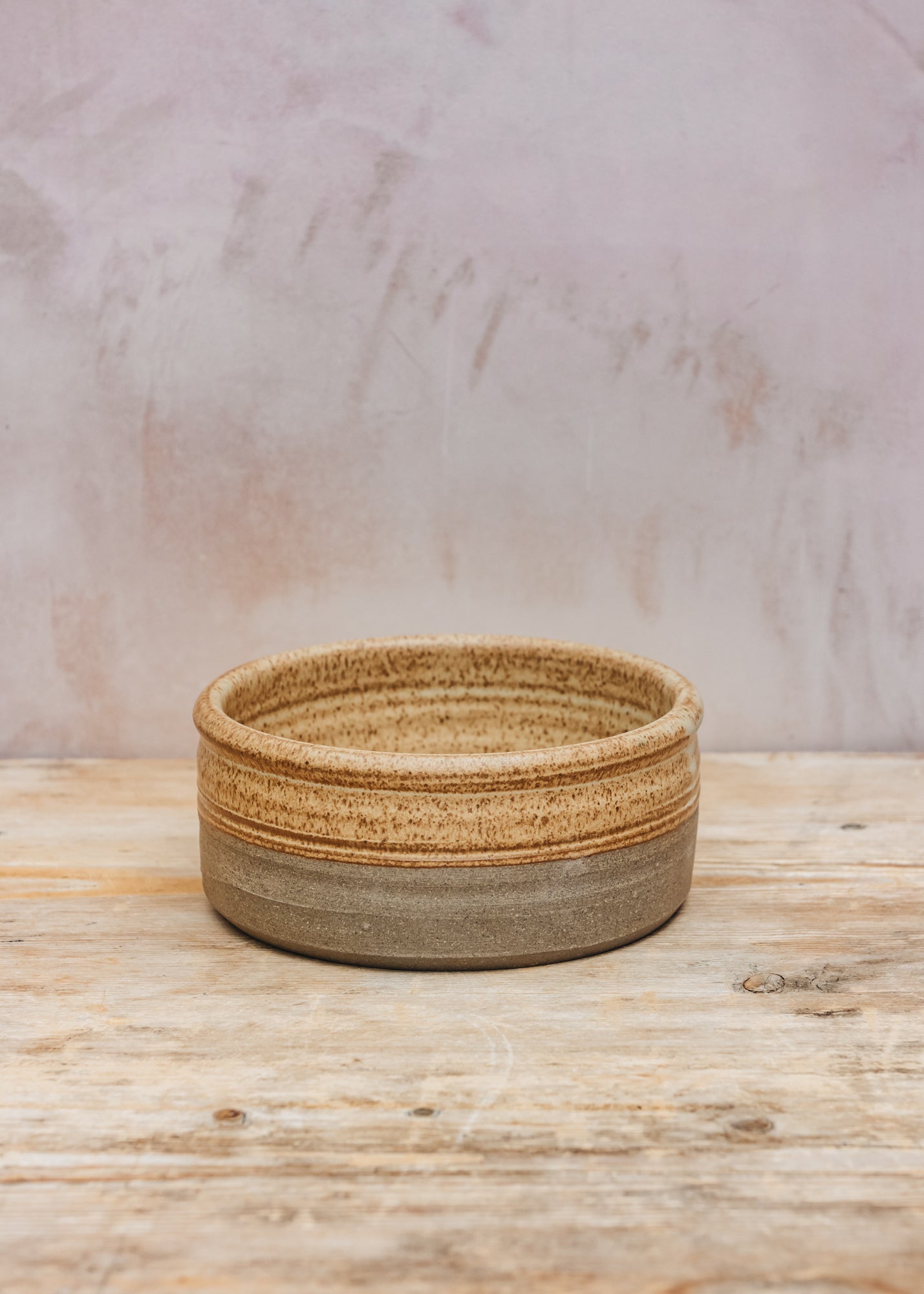 Burford Design Stoneware Large Round Rimmed Dog Bowl – Burford Garden Co.