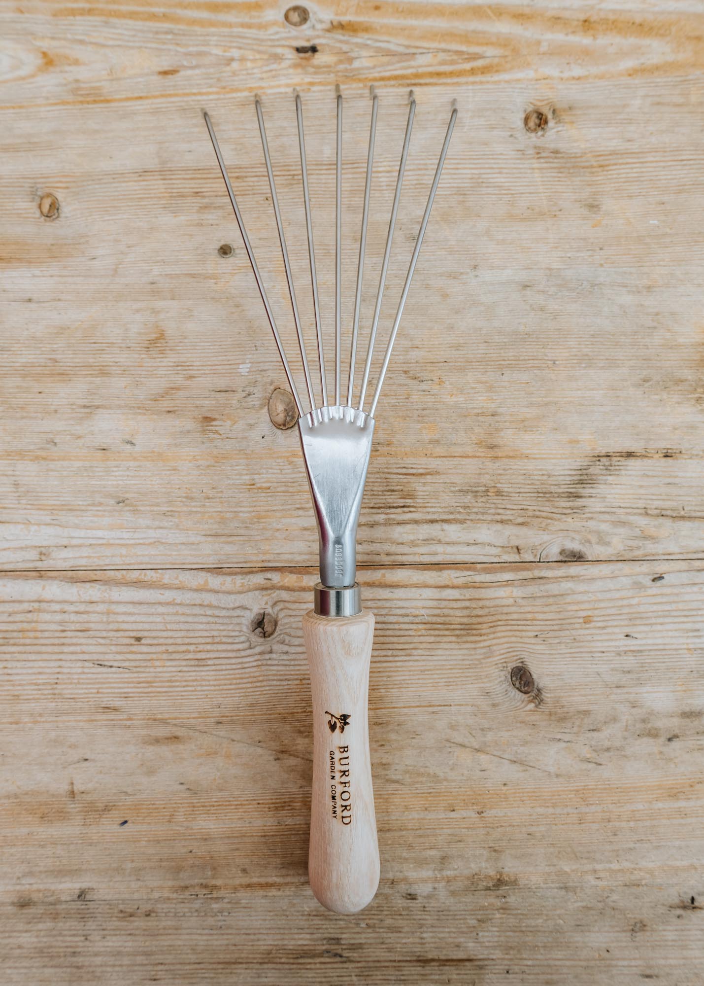 Sneeboer Leaf Rake with Ash Handle | Burford Garden Co.