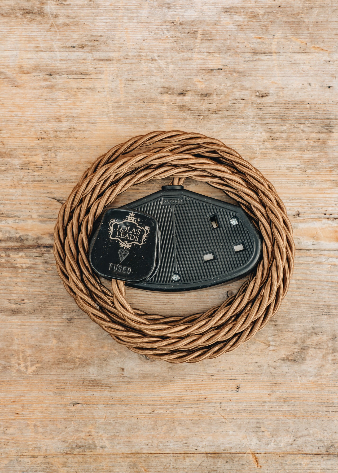 Wren 3m Extension Lead with Black Two Gang Socket – Burford Garden Co.