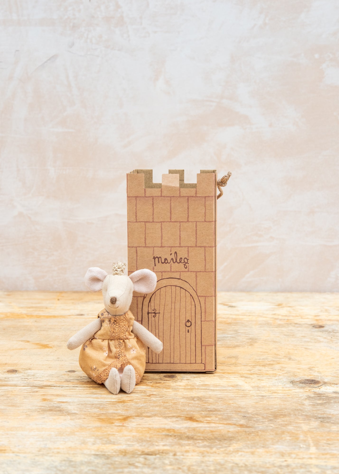 Big Sister Princess Mouse – Burford Garden Co.
