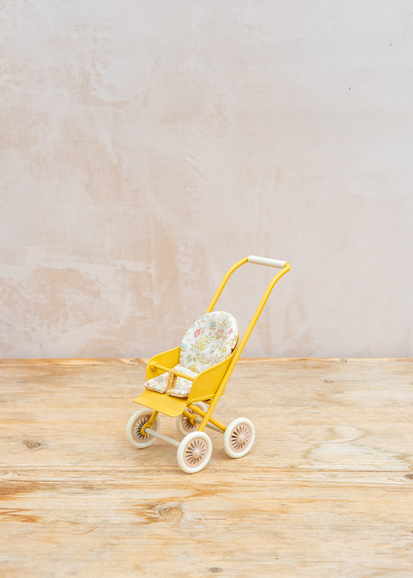 Mouse Micro Stroller in Yellow – Burford Garden Co.