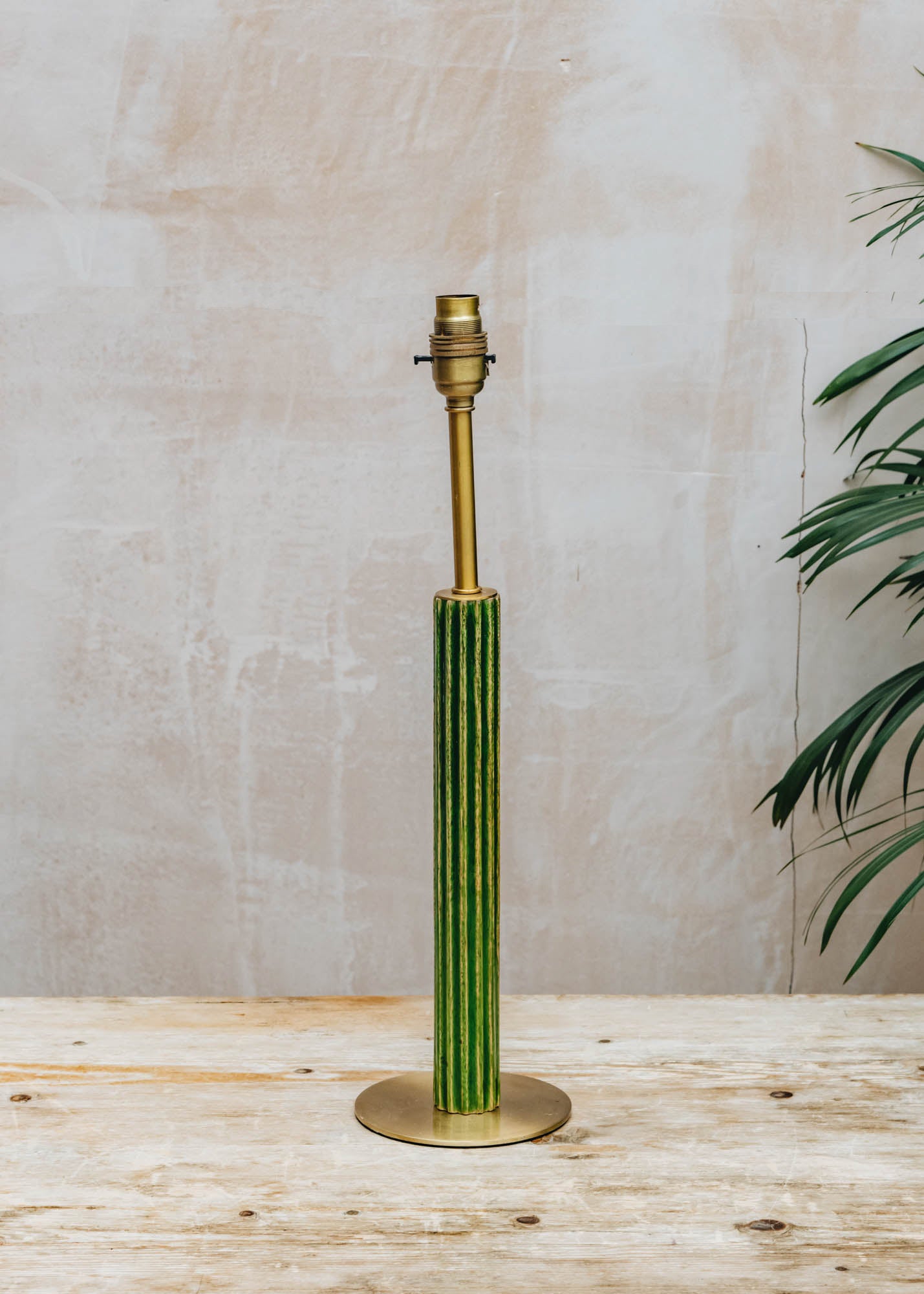 Pooky Lighting Oscar Table Lamp in Green | Burford Garden Co.