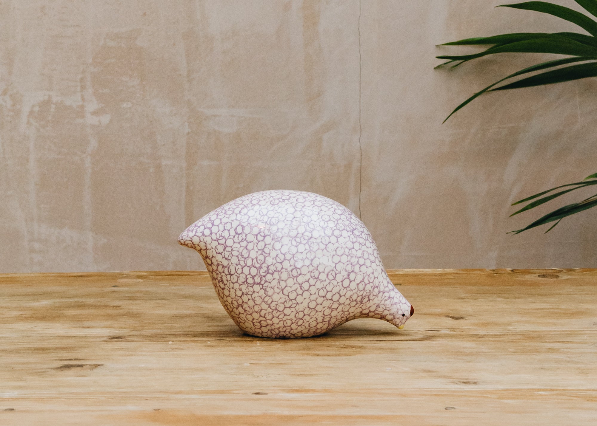 Pecking Ceramic Quail in White Spotted Mauve – Burford Garden Co.