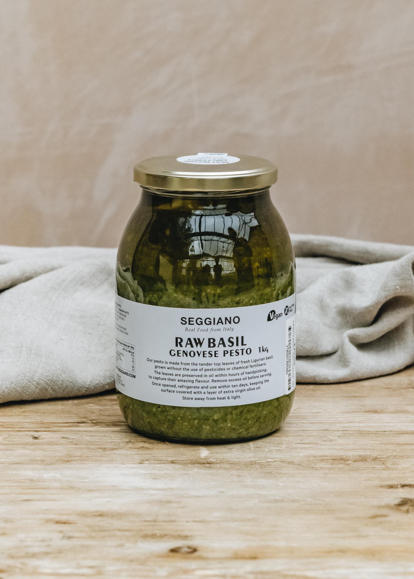 Seggiano Raw Basil Genovese Pesto 1kg | Burford Garden Co.