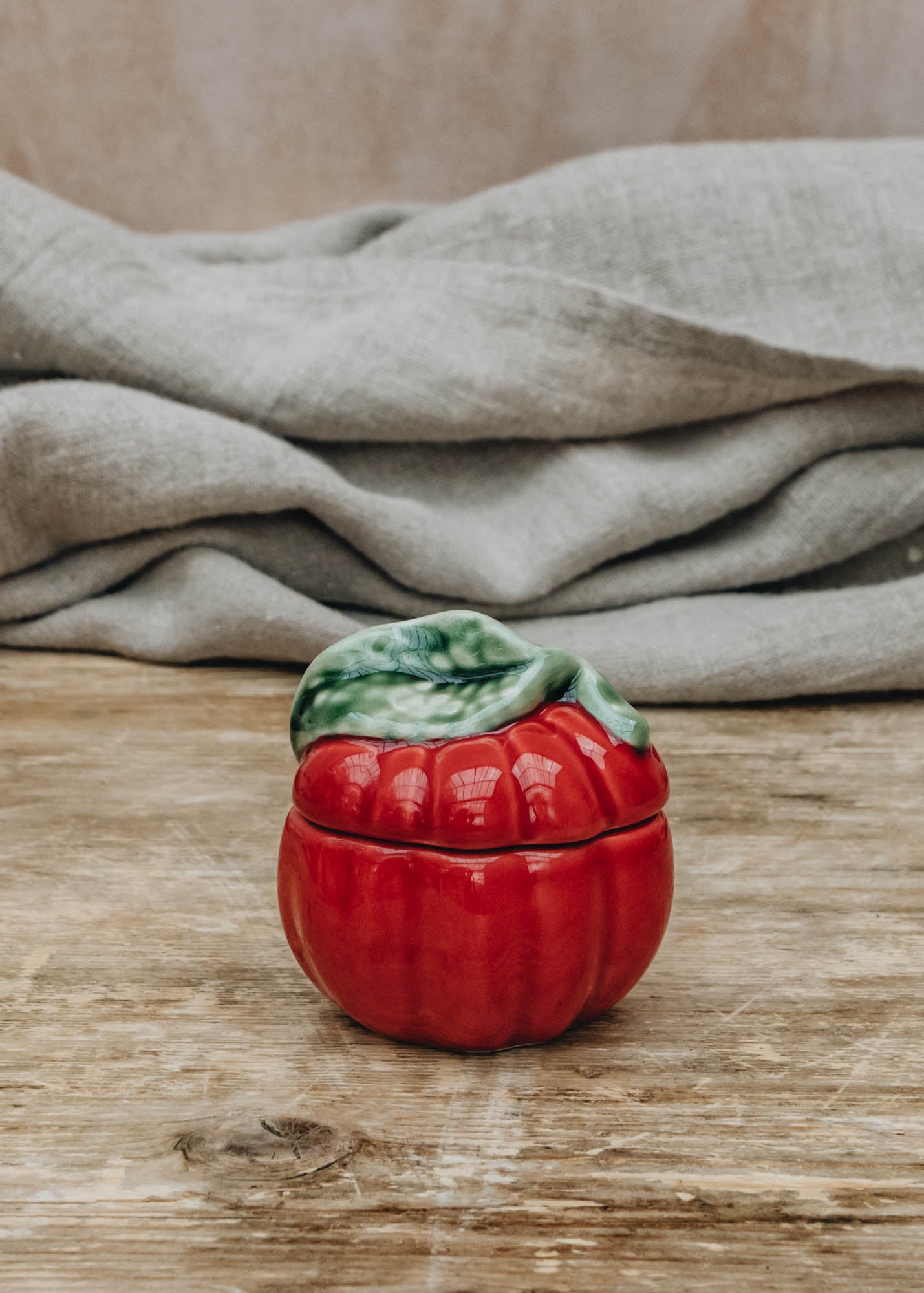 Bordallo Pinheiro Tomato Box | Burford Garden Co.