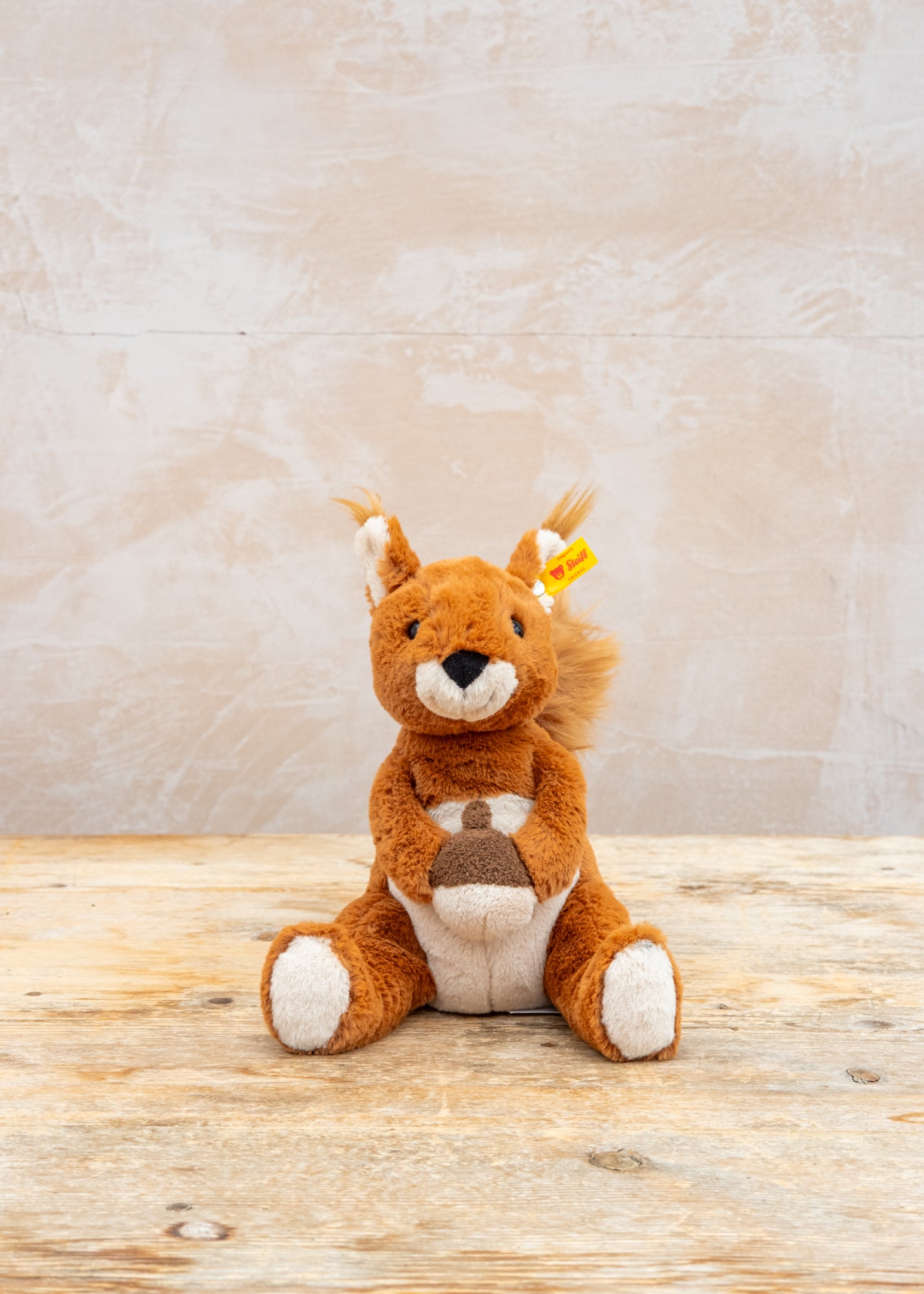 Phil Squirrel 20cm in Russet – Burford Garden Co.