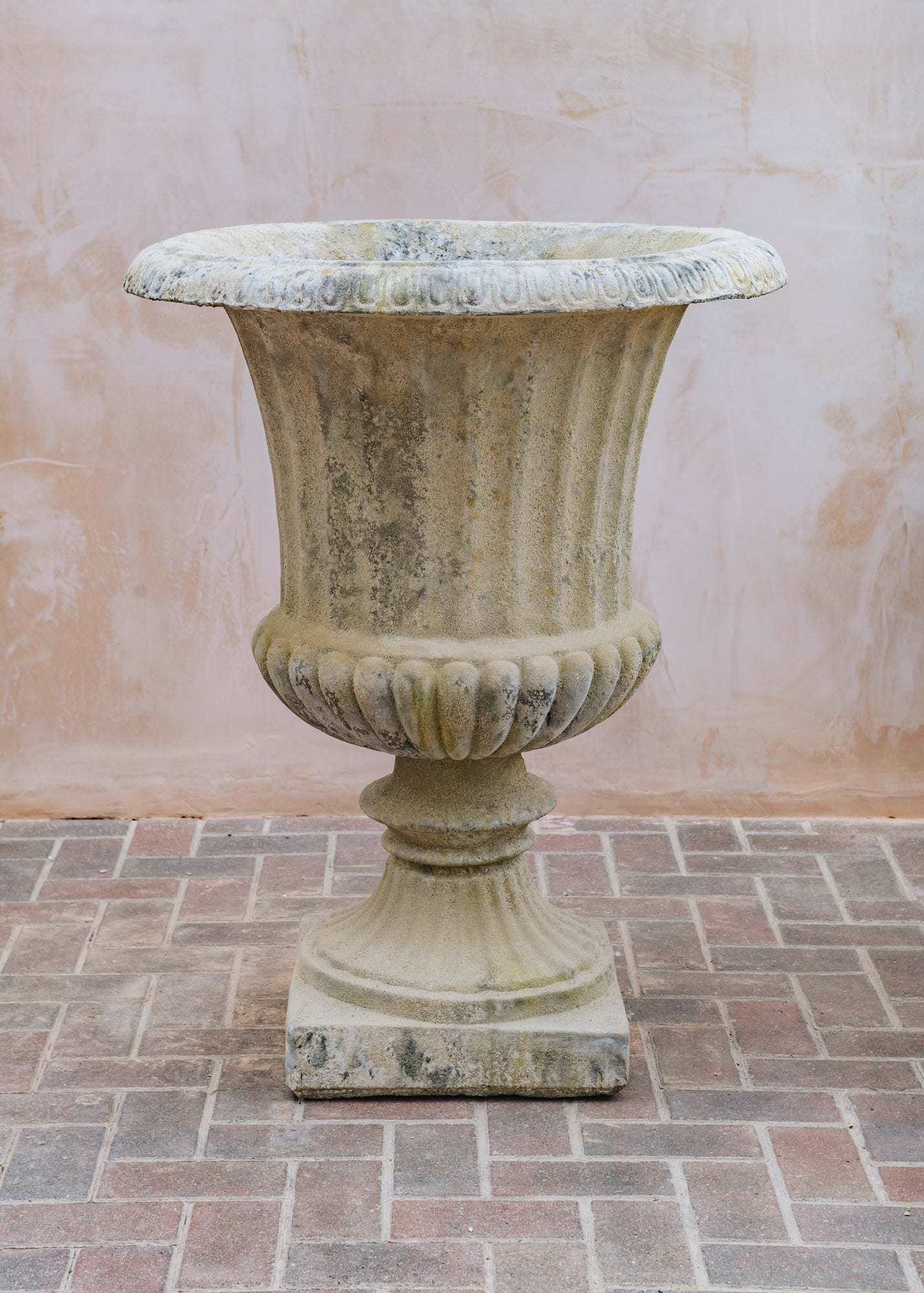 Buy Large Medici Pot | Pots & Planters | Burford Garden Co.