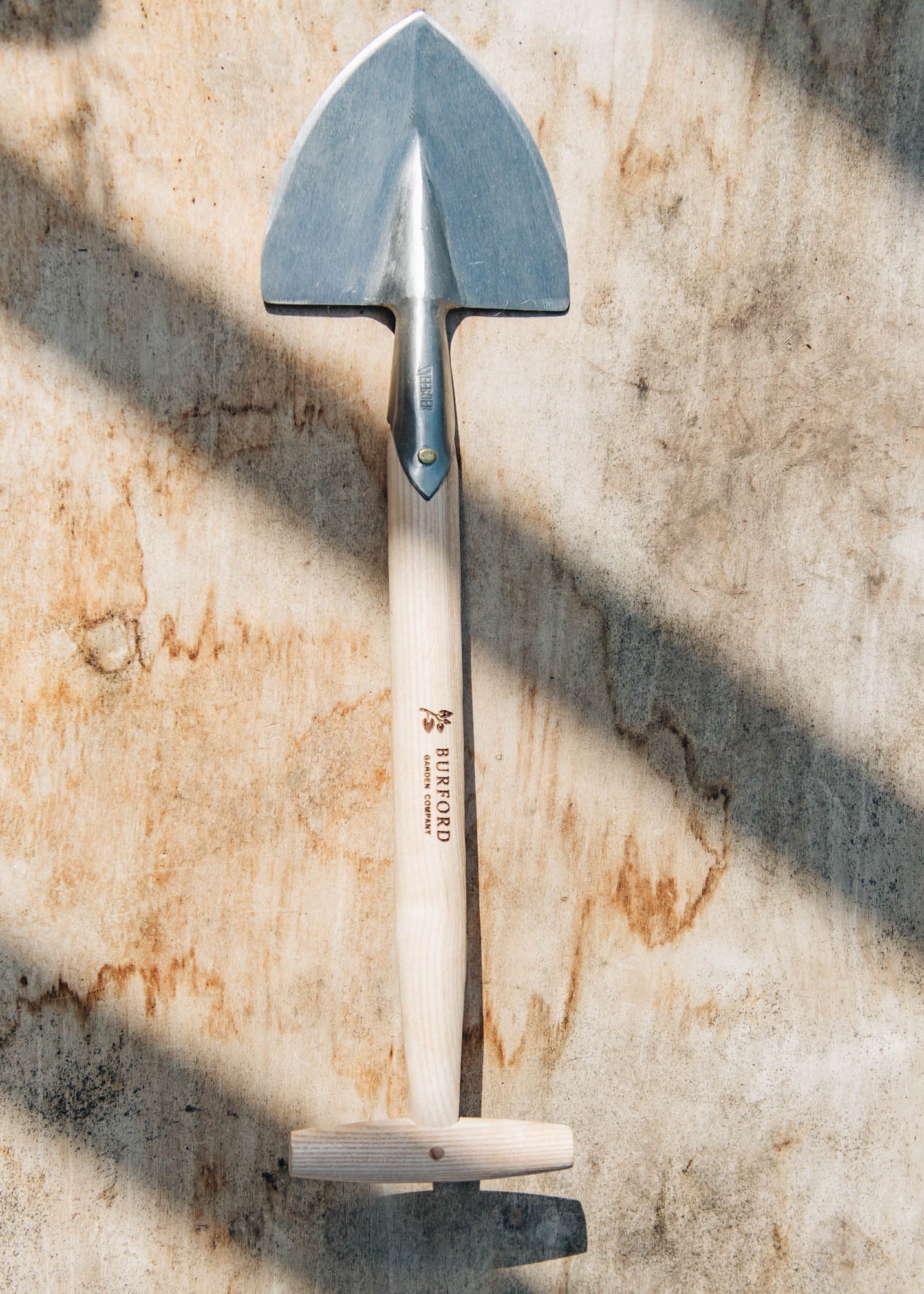 Sneeboer Perennial Spade | Garden Tools | Burford Garden Co.
