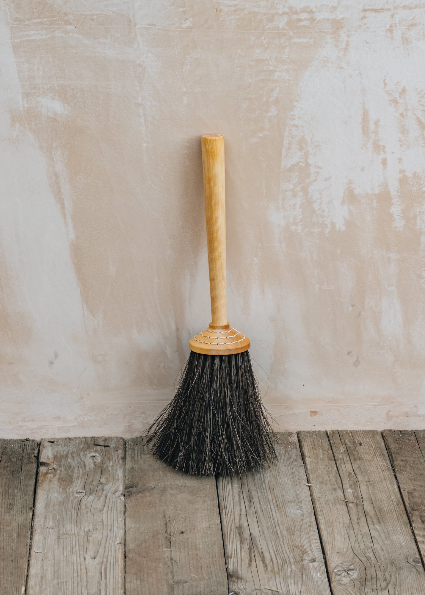 Iris Hantverk Porch Broom with Short Handle | Burford Garden Co.